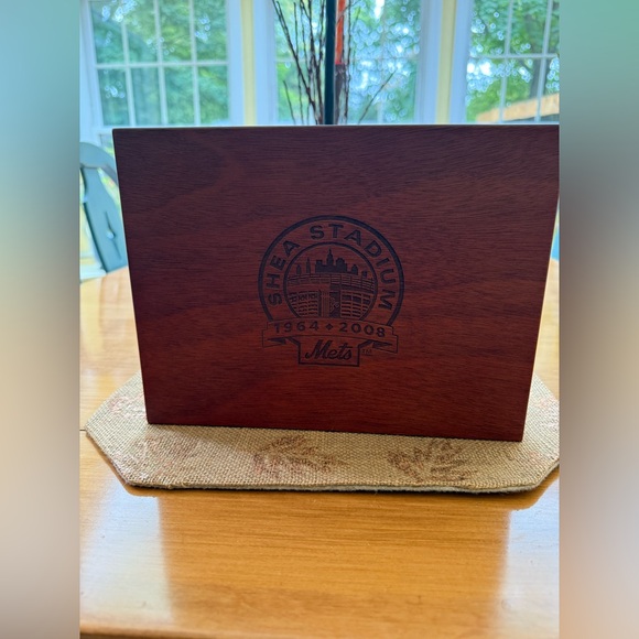NY Mets | Other | Shea Stadium Mets Commemorative Wooden Box With Pin ...